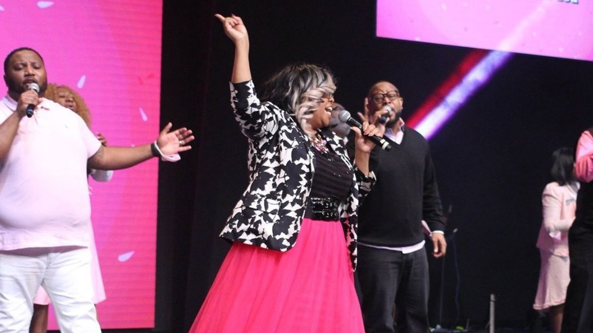 Watch LIVE – Voices of Faith Church | Bishop Gary Hawkins